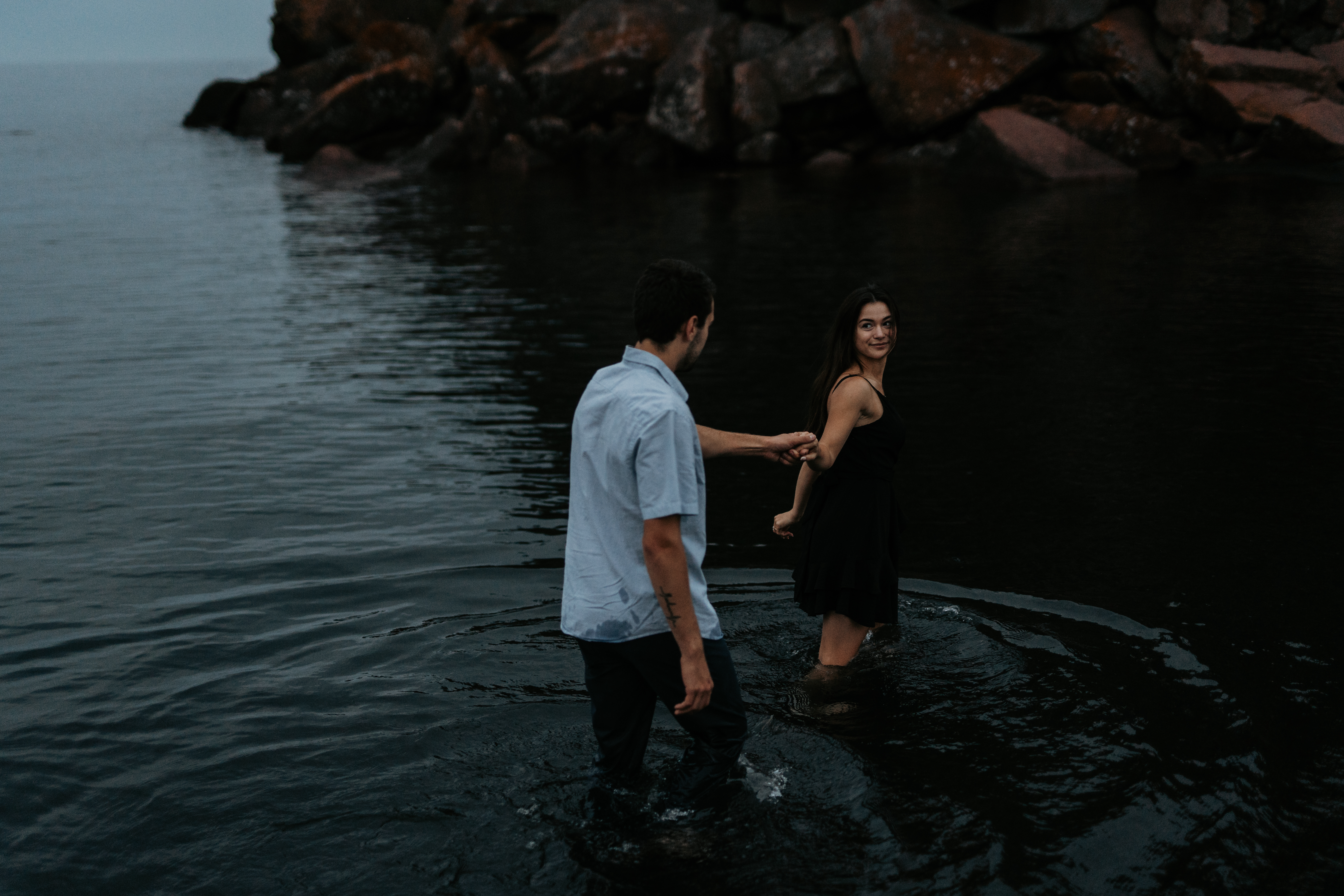 Black Sand Beach & Palisade Head Minnesota Engagement Photography ...