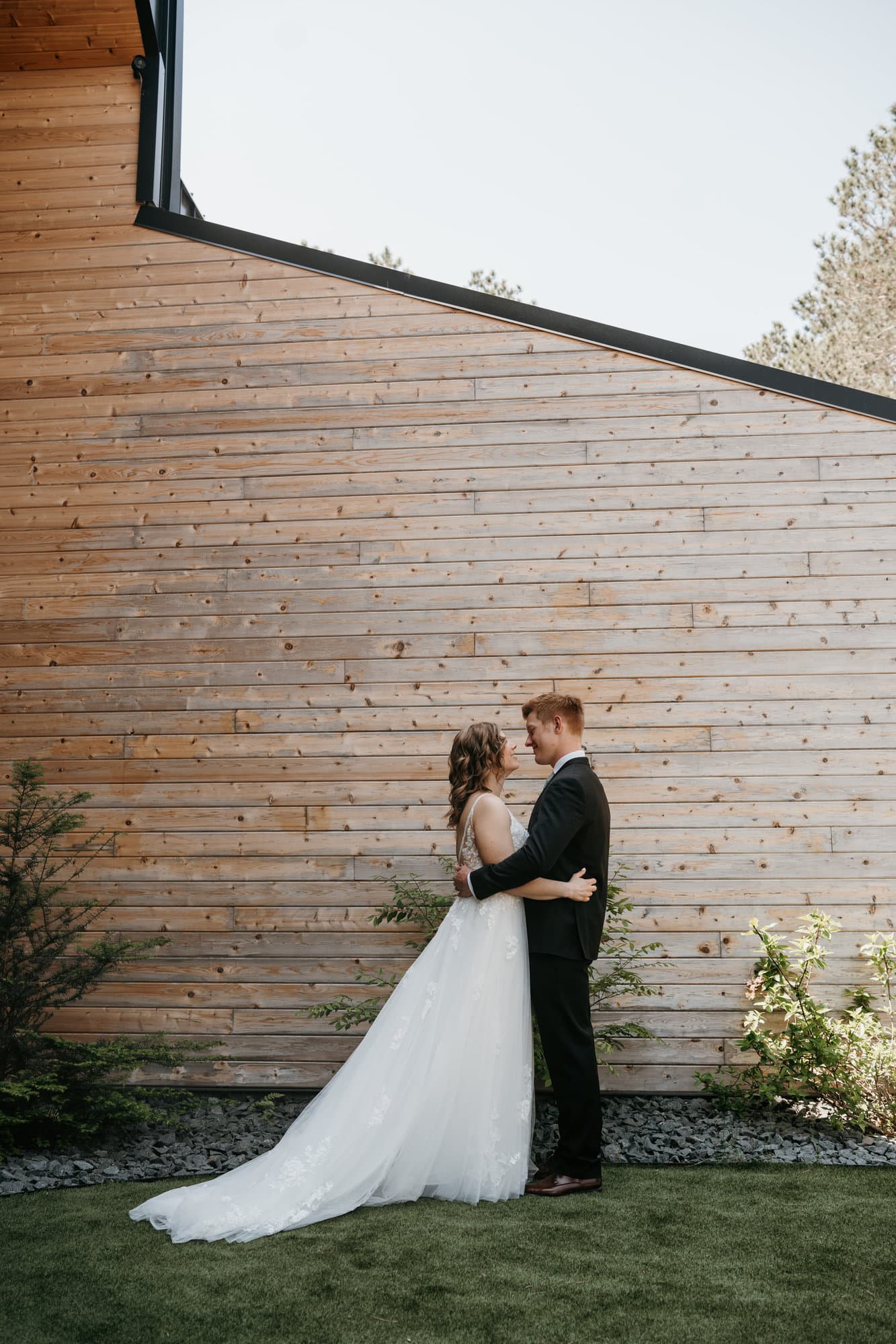 Outdoor wedding at Pinewood Weddings and Events - lullephoto.com