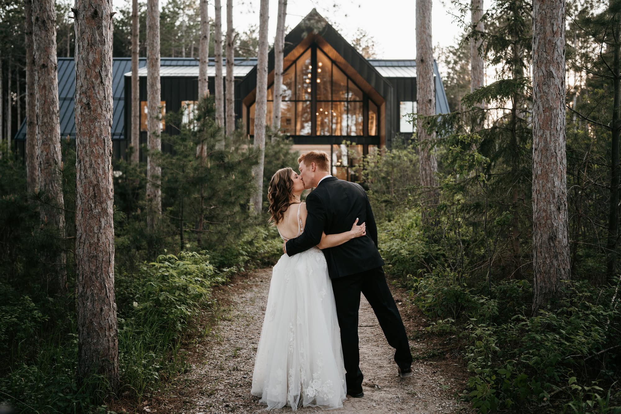 Outdoor wedding at Pinewood Weddings and Events - lullephoto.com