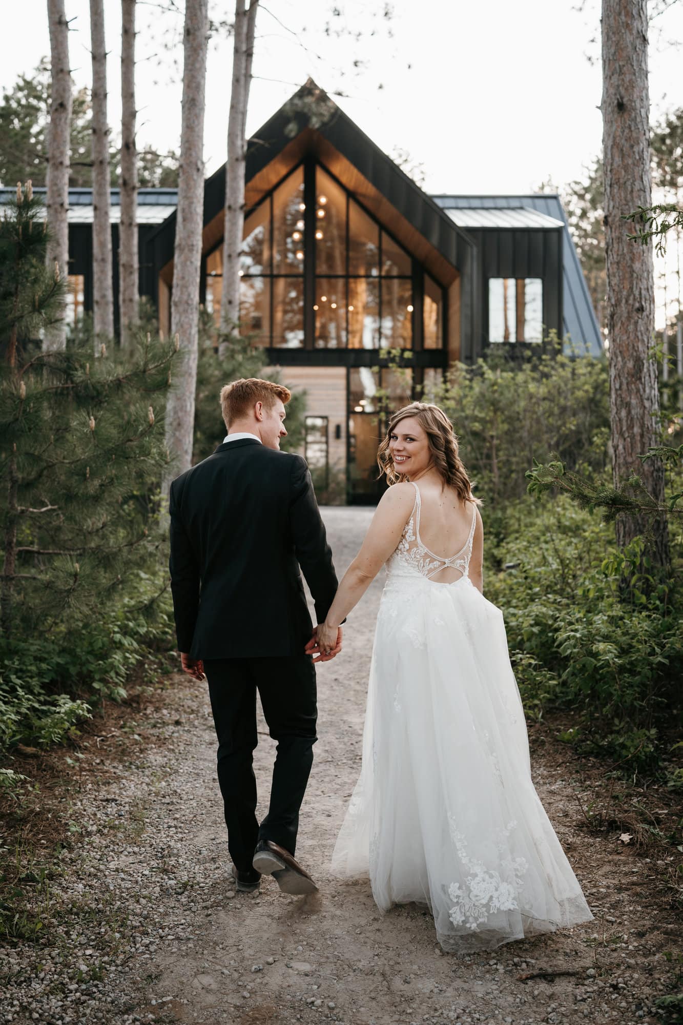 Outdoor wedding at Pinewood Weddings and Events - lullephoto.com