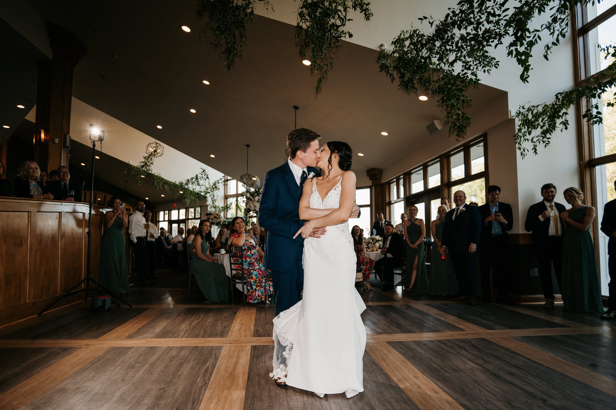 Stonebrooke Golf Course Minnesota Wedding - lullephoto.com