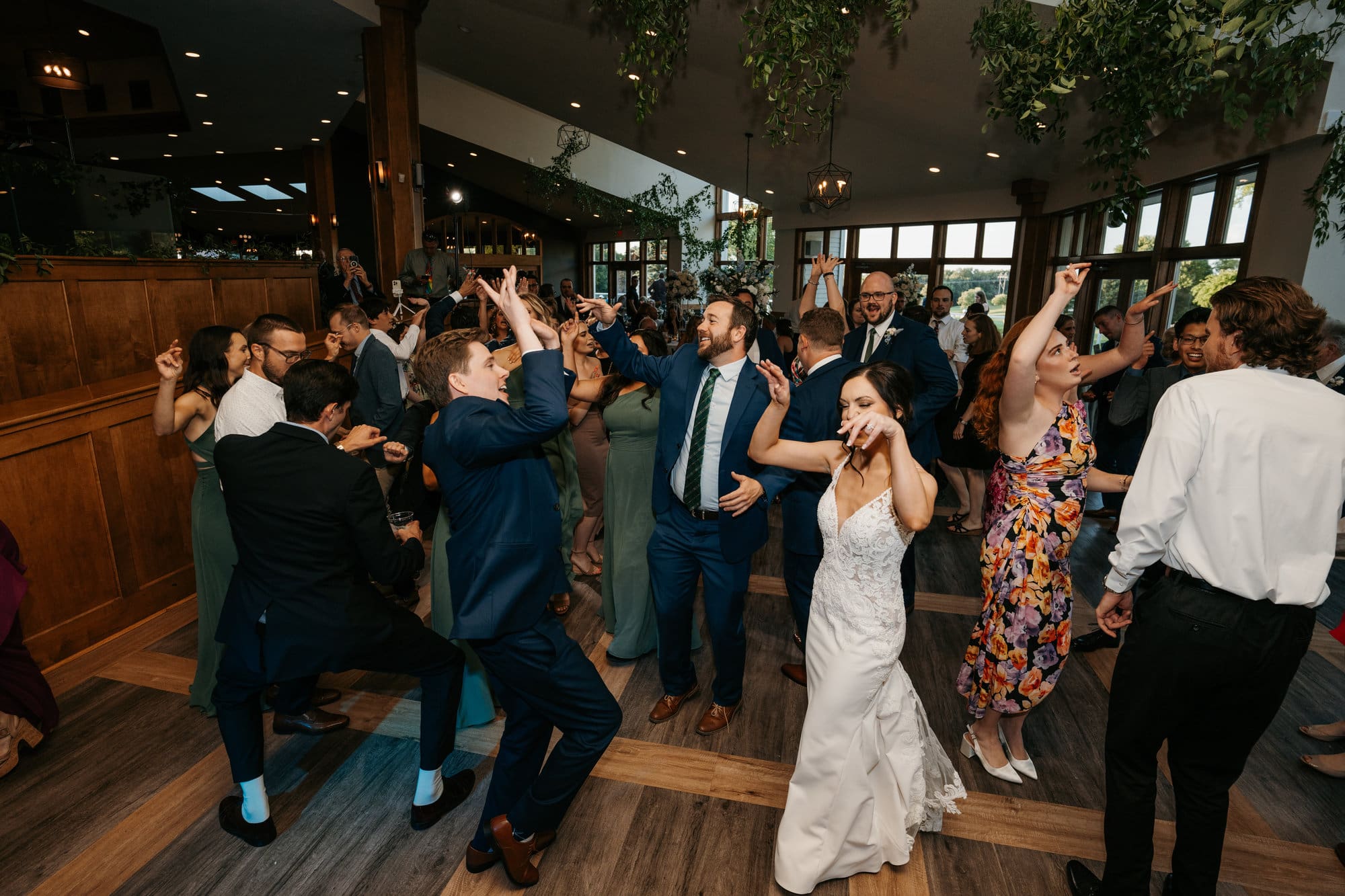 Stonebrooke Golf Course Minnesota Wedding - lullephoto.com